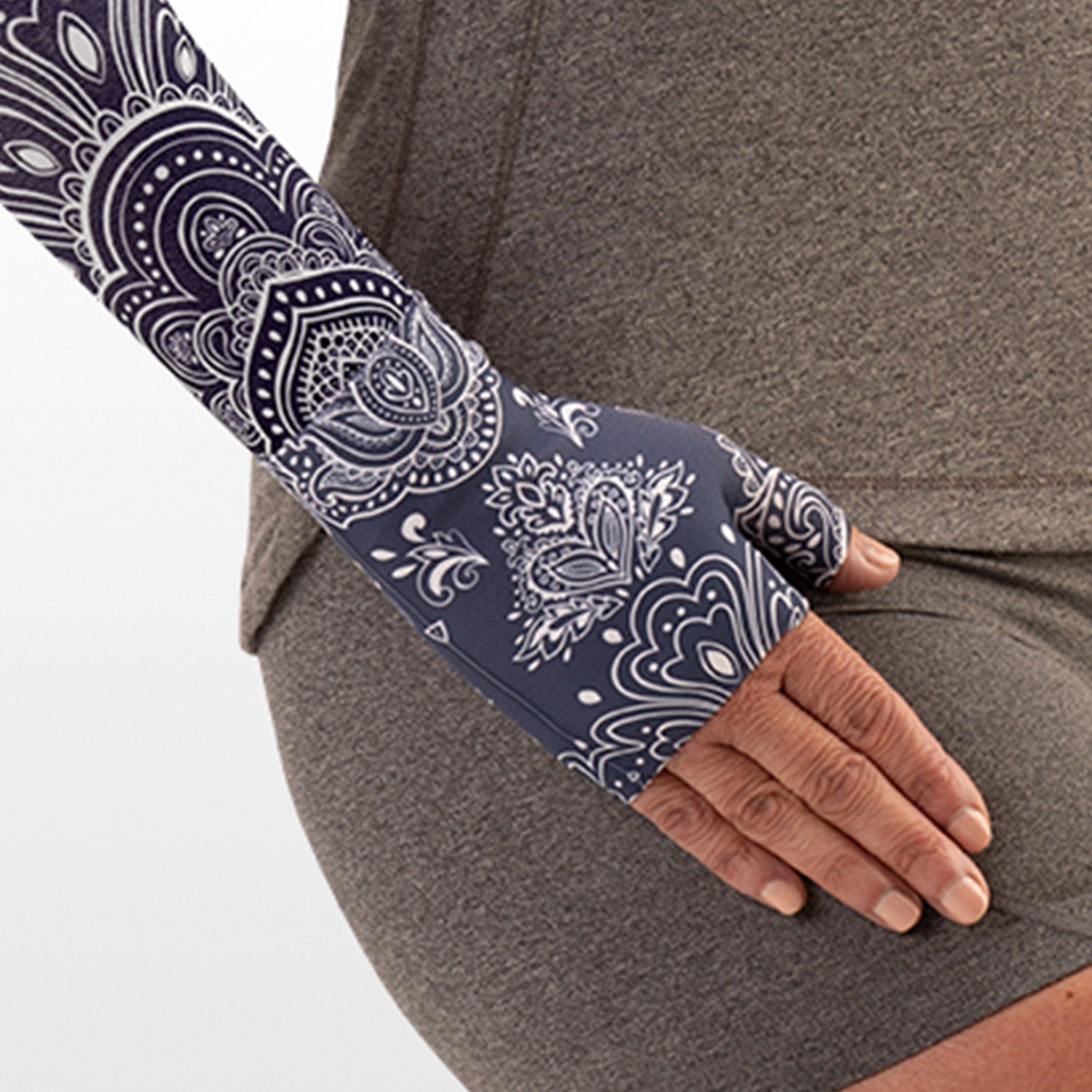 Juzo Soft 2000 Print Classic Gauntlet - 15-20 mmHg Left | Ames Walker